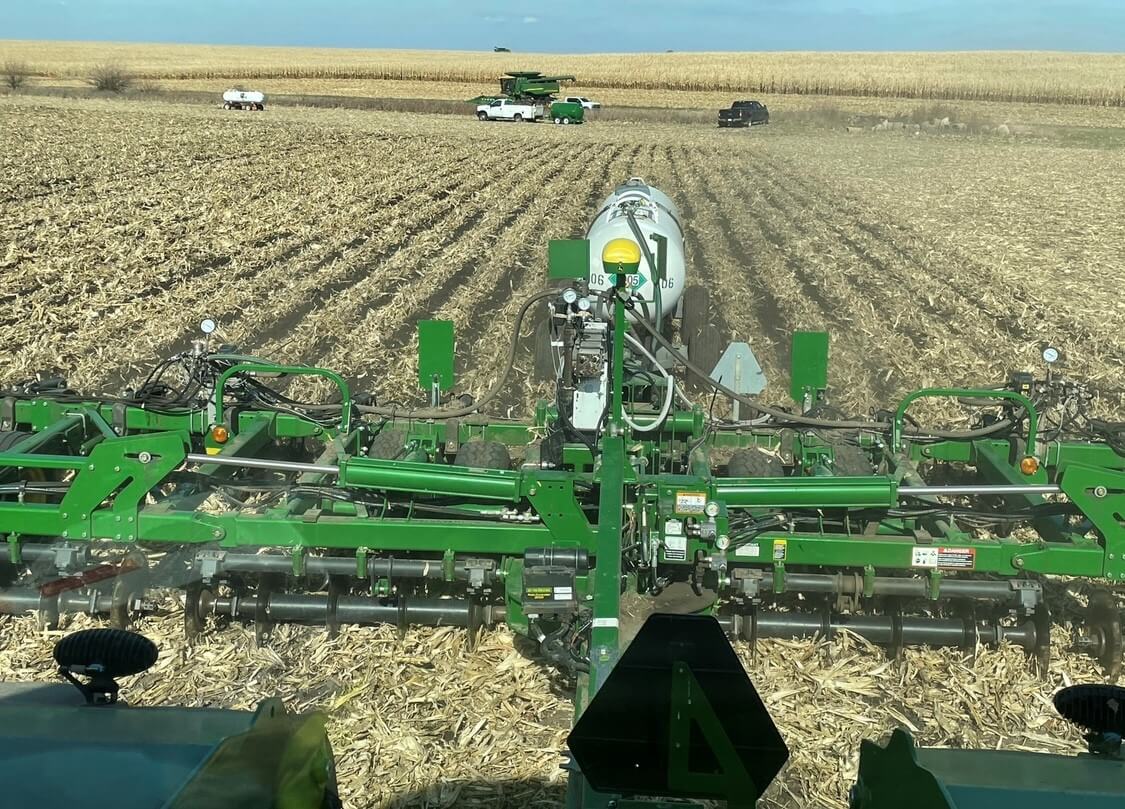 D&M Precision Ag | Lowpoint, IL | Farm Equipment & Solutions